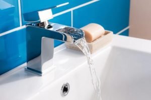 Breakdown of the Differences Between Tap& Spring Water