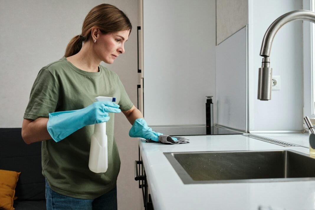 9 Things Pro Cleaners Wish You Wouldn’t Do in the Kitchen